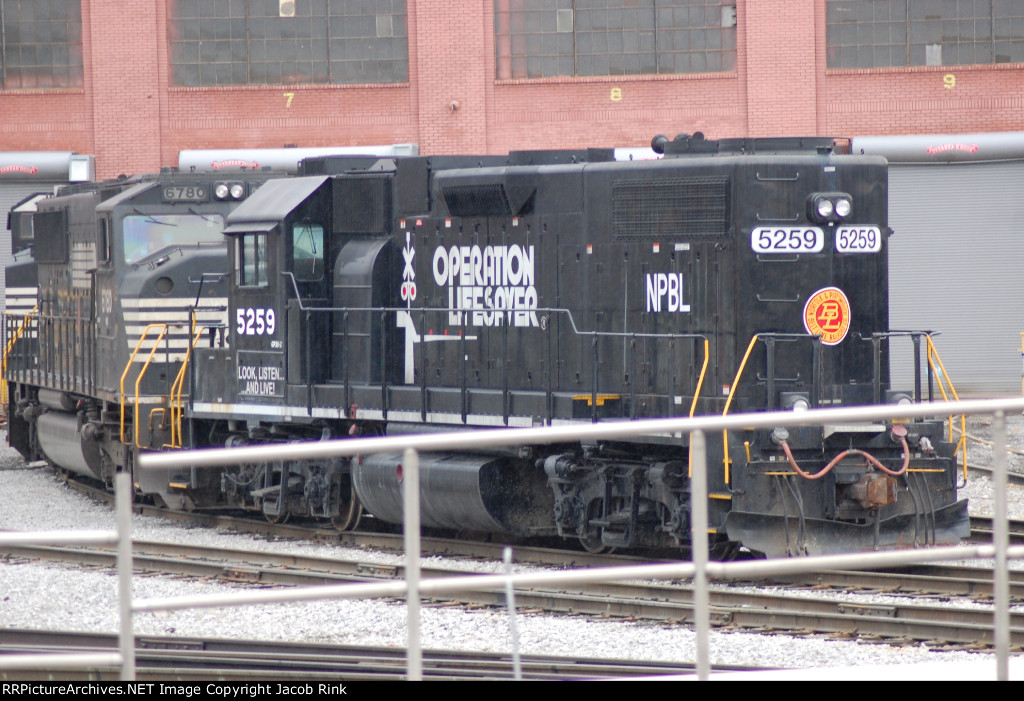 Norfolk Portsmouth Belt Line GP38-2 5259